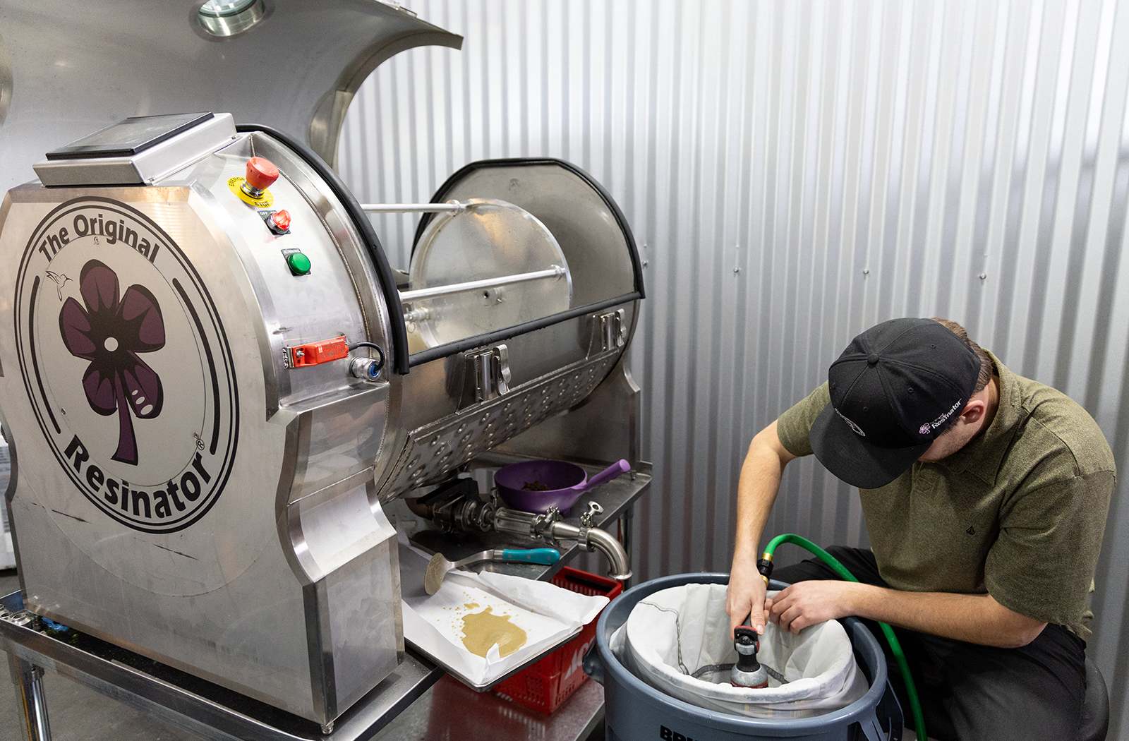 Dry Ice Hash vs Bubble Hash - Main Differences and Pro Tips